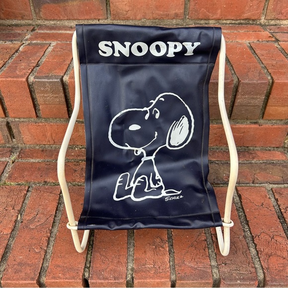 Snoopy | Toys | Vintage 958 Snoopy Peanuts Blue Vinyl Sling Doll Chair ...